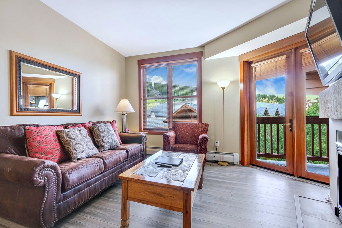 Copper One Lodge Ski Lodging - Copper One Lodge Reservations