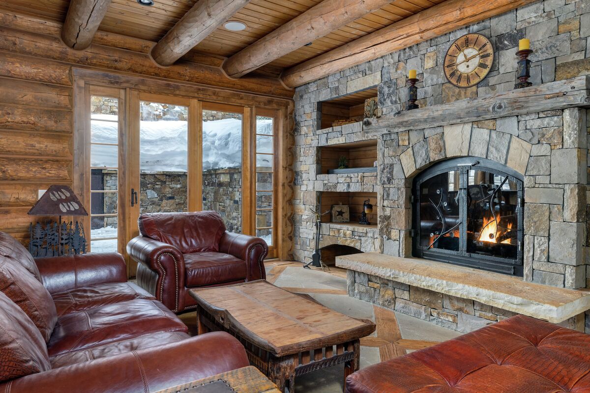 Rocky Road Haus Ski Lodging - Chalet at Telluride